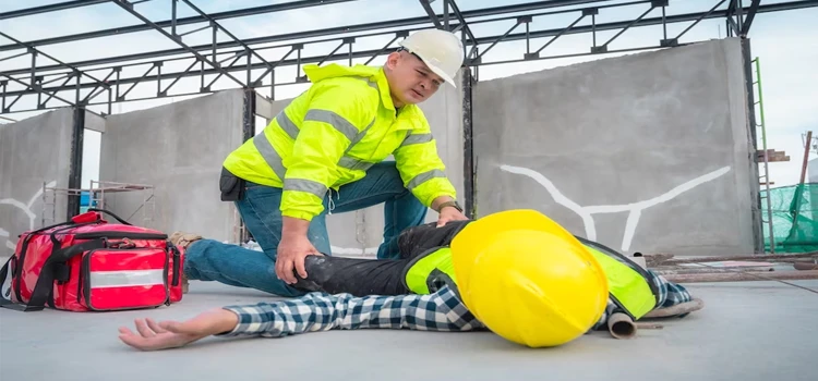 What are The Responsibilities of a First Aider? - Study Plex